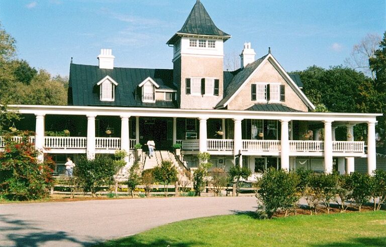 10 Most Famous Plantations - Have Fun With History