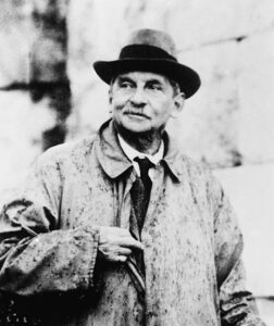 15 Most Famous Archaeologists - Have Fun With History