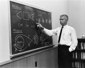 10 Most Famous Aerospace Engineers - Have Fun With History