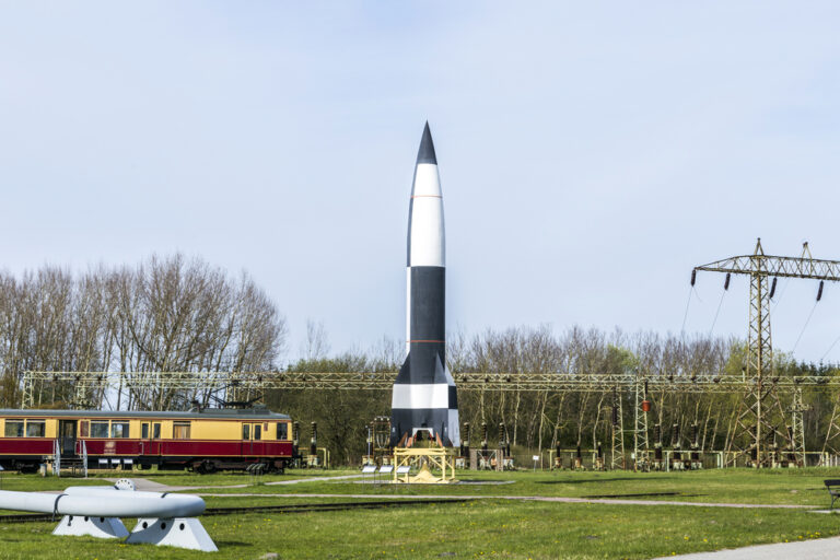 10 Most Famous Rockets - Have Fun With History